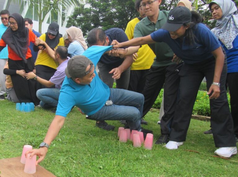 Team Building Games, 10 Ide Permainan Outbound Seru - Hadena Indonesia