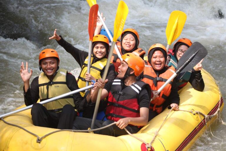Paket Rafting Kalibaru Sentul Bogor All in Mulai 195rb! - Hadena Indonesia